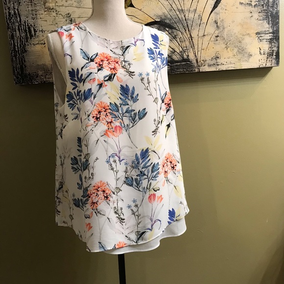 Rose & Olive | Tops | Floral Top | Poshmark